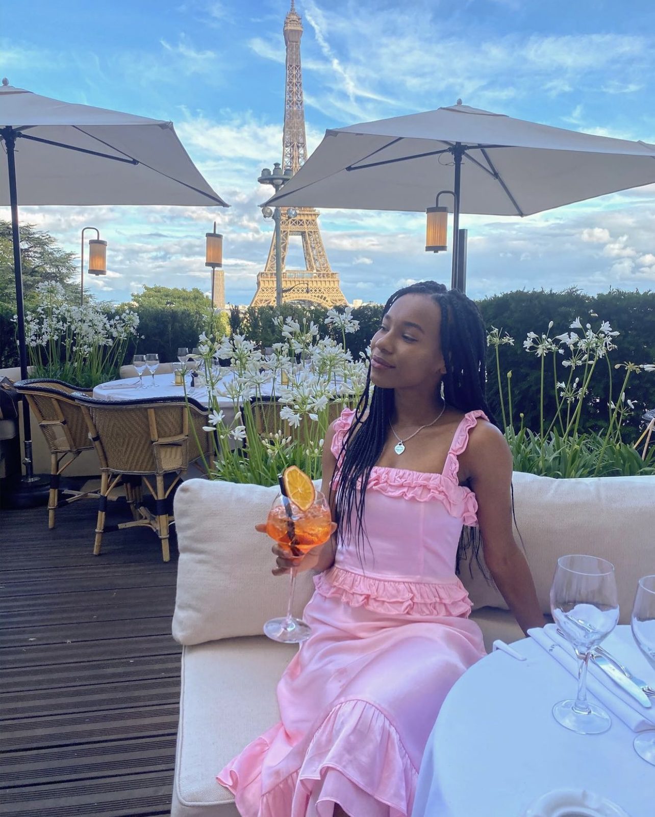 Girafe Paris Restaurant: Is it Worth the Hype in 2023? (Review)
