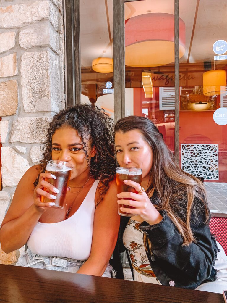 How to make friends in France as a foreigner (It's easier than you ...