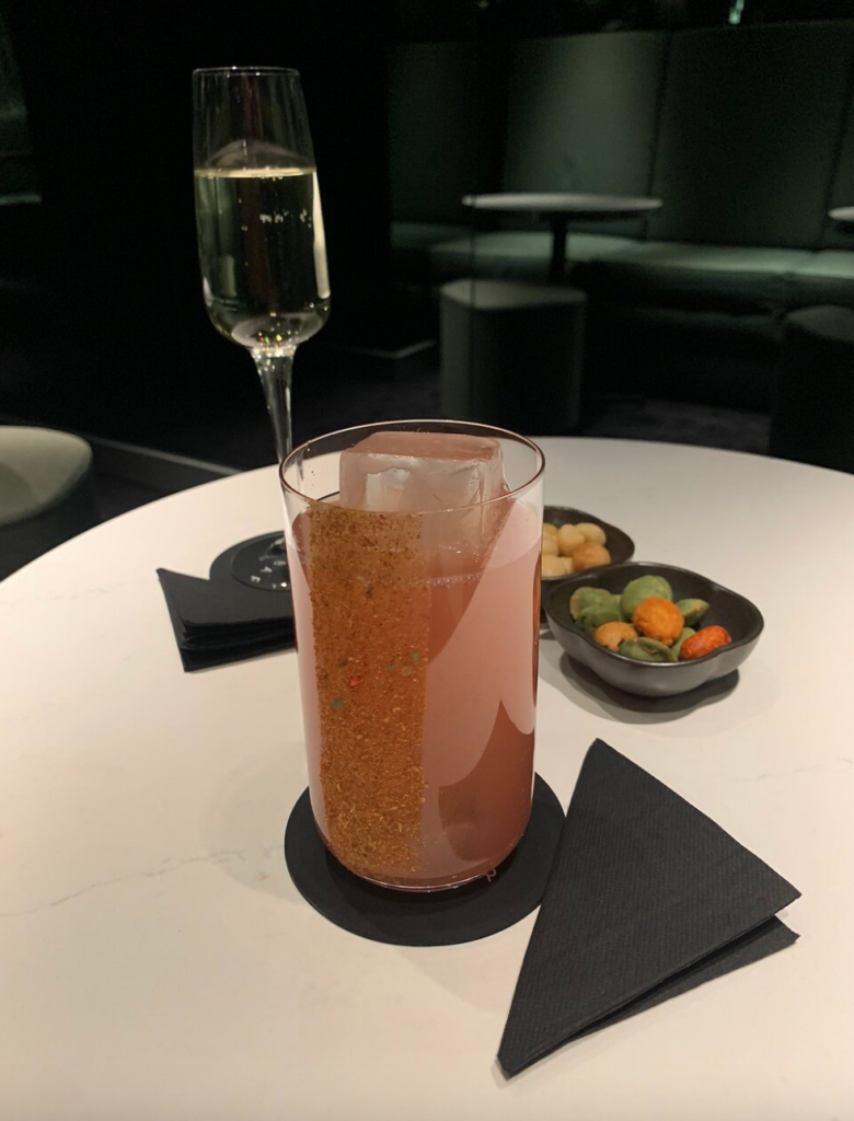 The 10 Best Hotel Bars in Paris for A Luxe Night Out | Where Tiana Travels