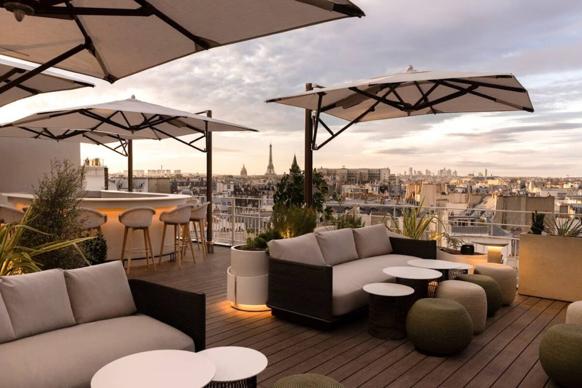 10 Best Rooftop Bars in Paris for Drinks with A View | Where Tiana Travels