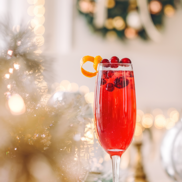 Christmas Poinsettia Mimosa | Where Tiana Travels
